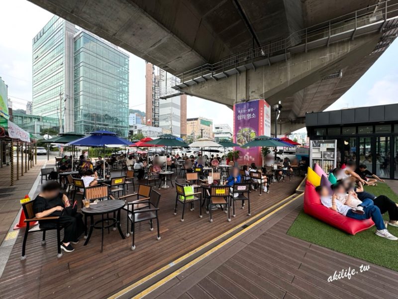 Cafe Pokpo-【首爾 西大門】瀑布咖啡廳카페 폭포 超人氣景點